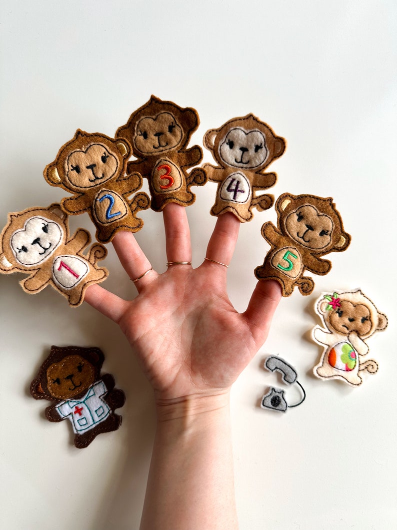 5 Little Monkeys Jumping on the Bed Felt Finger Puppet Story Bag ...