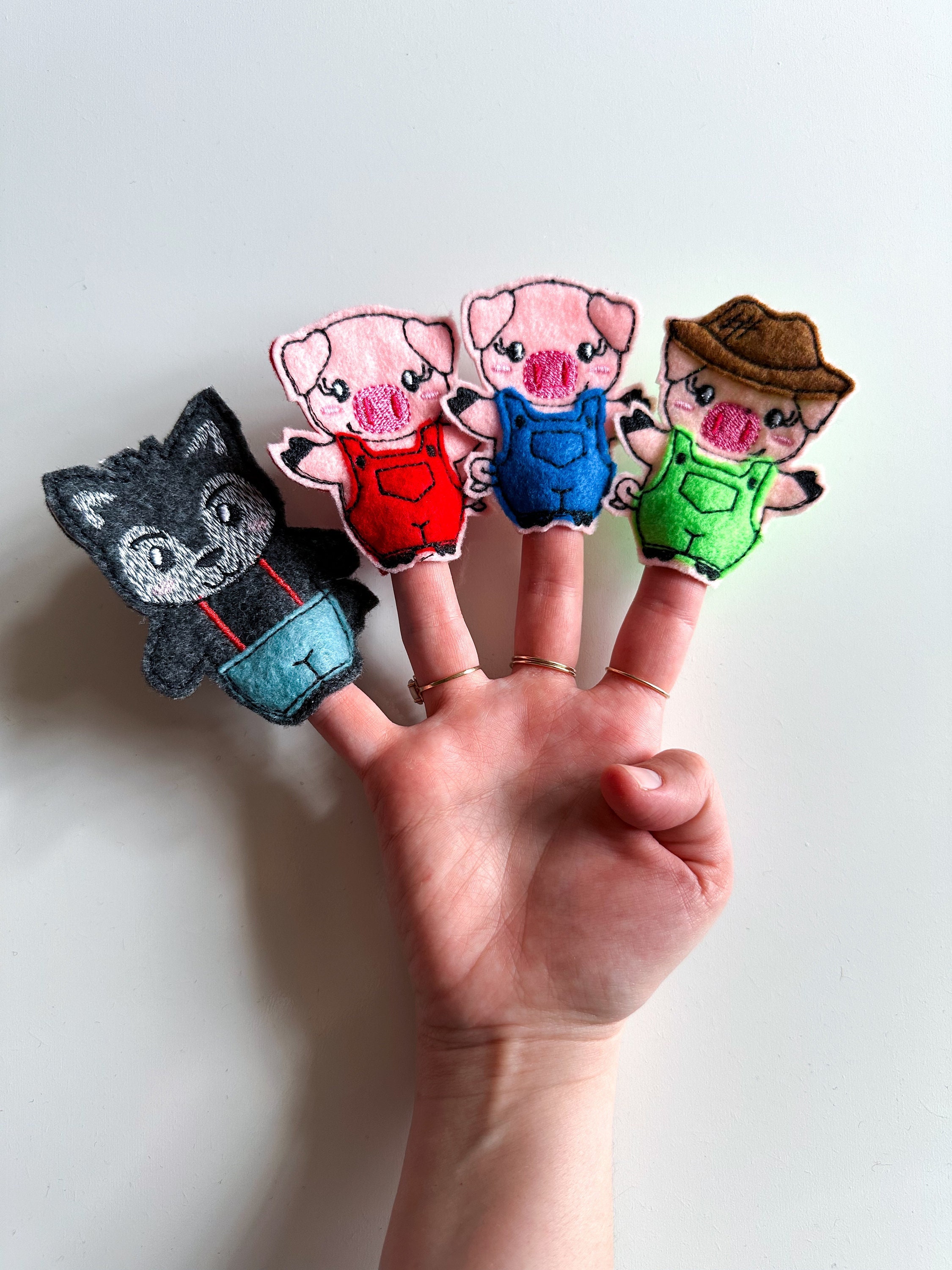Three Little Pigs Felt Finger Puppet Story Bag, Storytelling for Kids ...