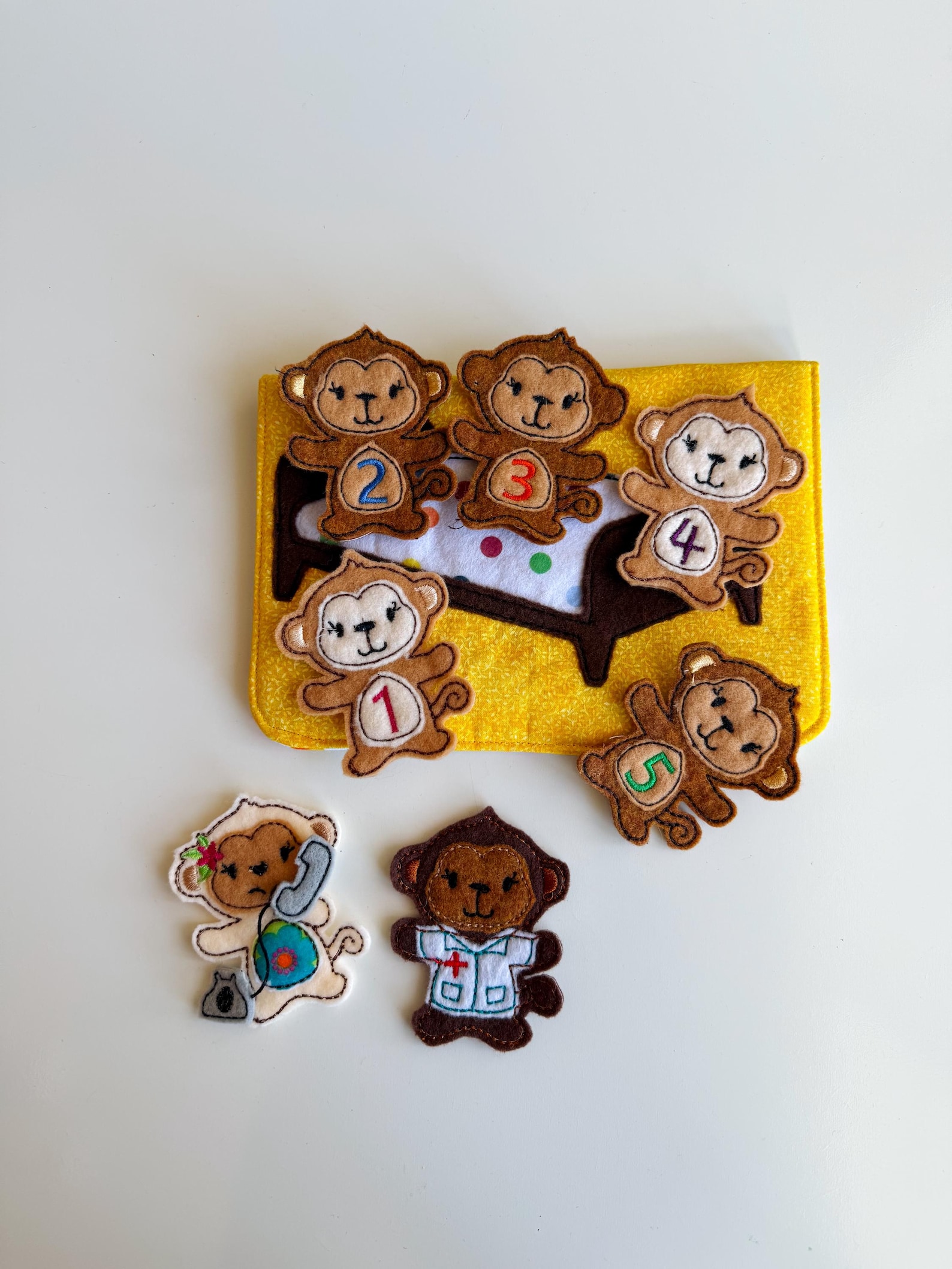 5 Little Monkeys Jumping on the Bed Felt Finger Puppet Story Bag ...