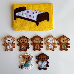 5 Little Monkeys Jumping on the Bed Felt Finger Puppet Story Bag ...