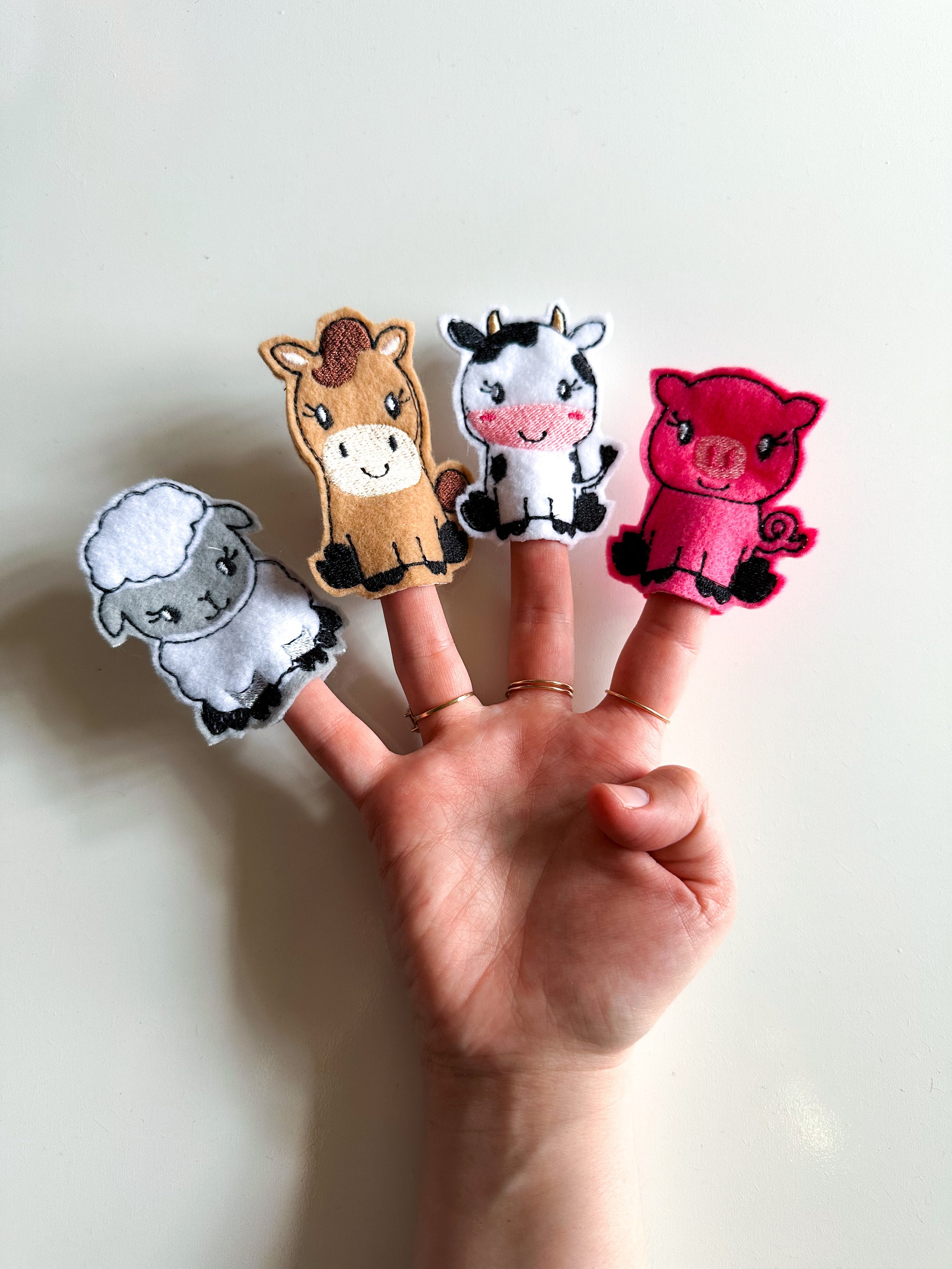 Old Macdonald Had a Farm Felt Finger Puppet Story Bag, Storytelling for ...