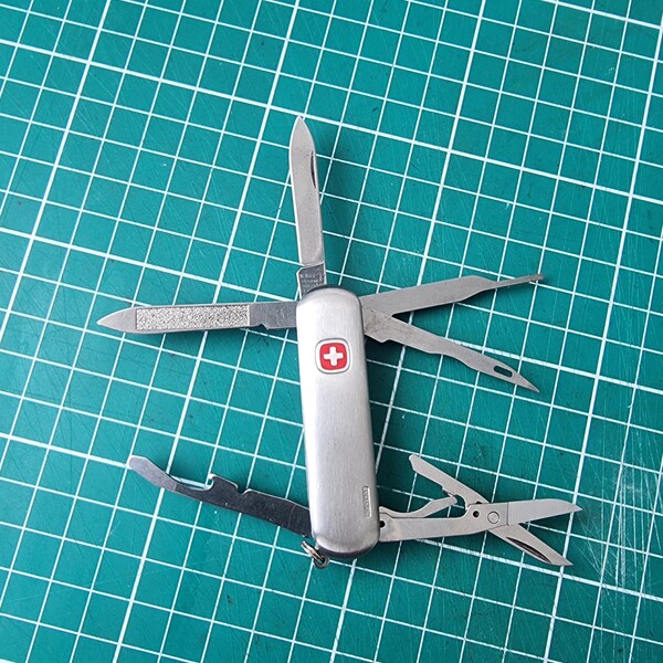 Wenger Pocket Tool Chest Knife - Etsy