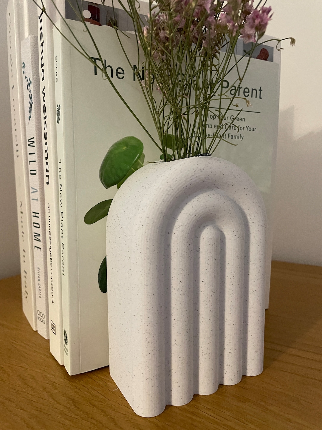 Minimalist Book End Vase - Etsy UK