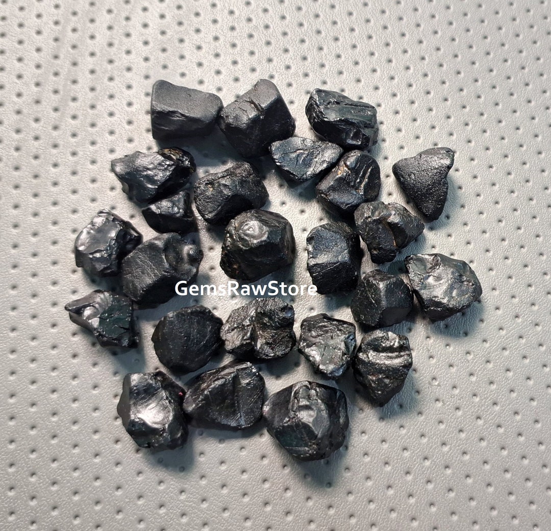 Black Spinal Raw Gemstone: 10 Piece Rough Stone Set (12-15 MM) - Etsy