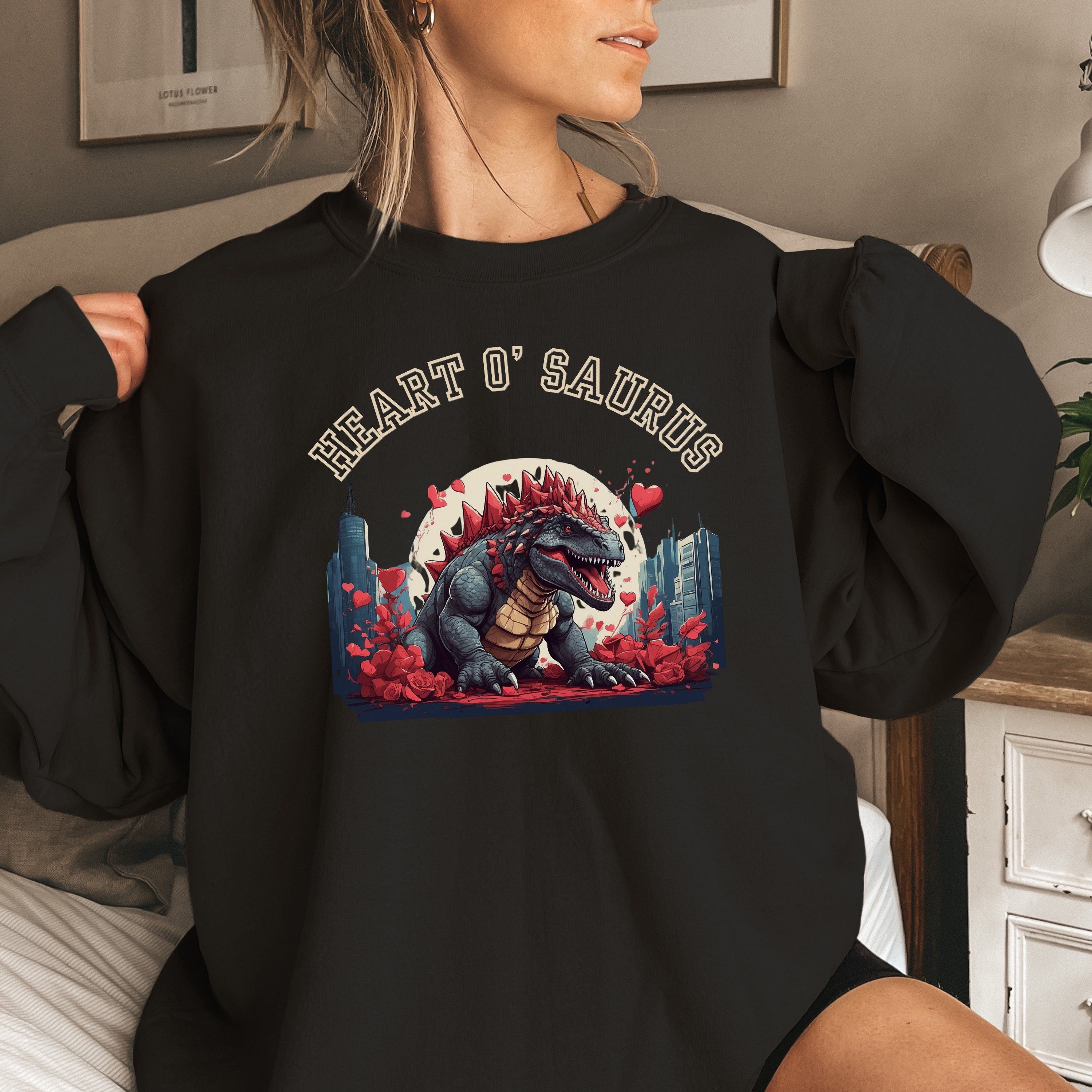 Heart O' Saurus Dinosaur Valentine Sweatshirt/cute Heart Dino in New ...