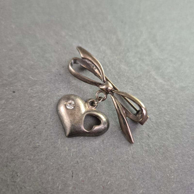 Heart bogen brosche - Etsy.de