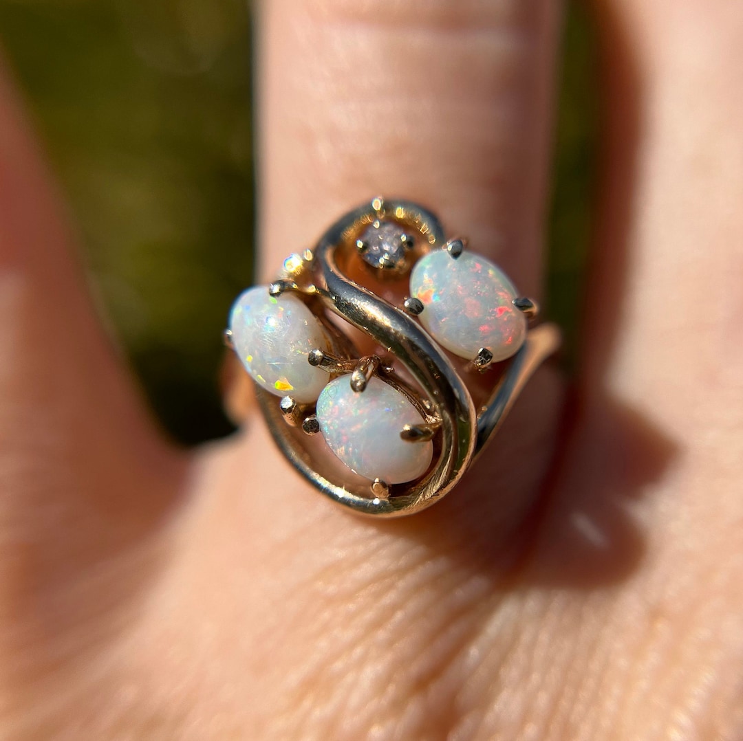 Vintage 14k Natural Opal and Diamond Swoop Ring - Etsy