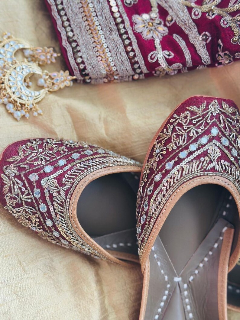 Maroon/ Deep Red/ Burgundy/ Wine Red Dupion Silk Base Juttis - Handmade ...