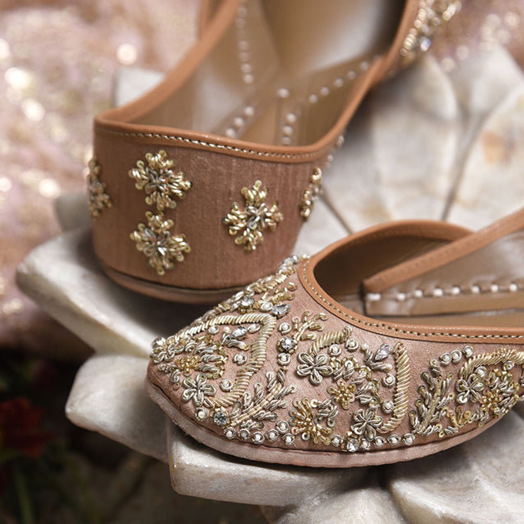 Neutral Taupe Base Juttis - Handmade Genuine Leather Punjabi Jutti ...
