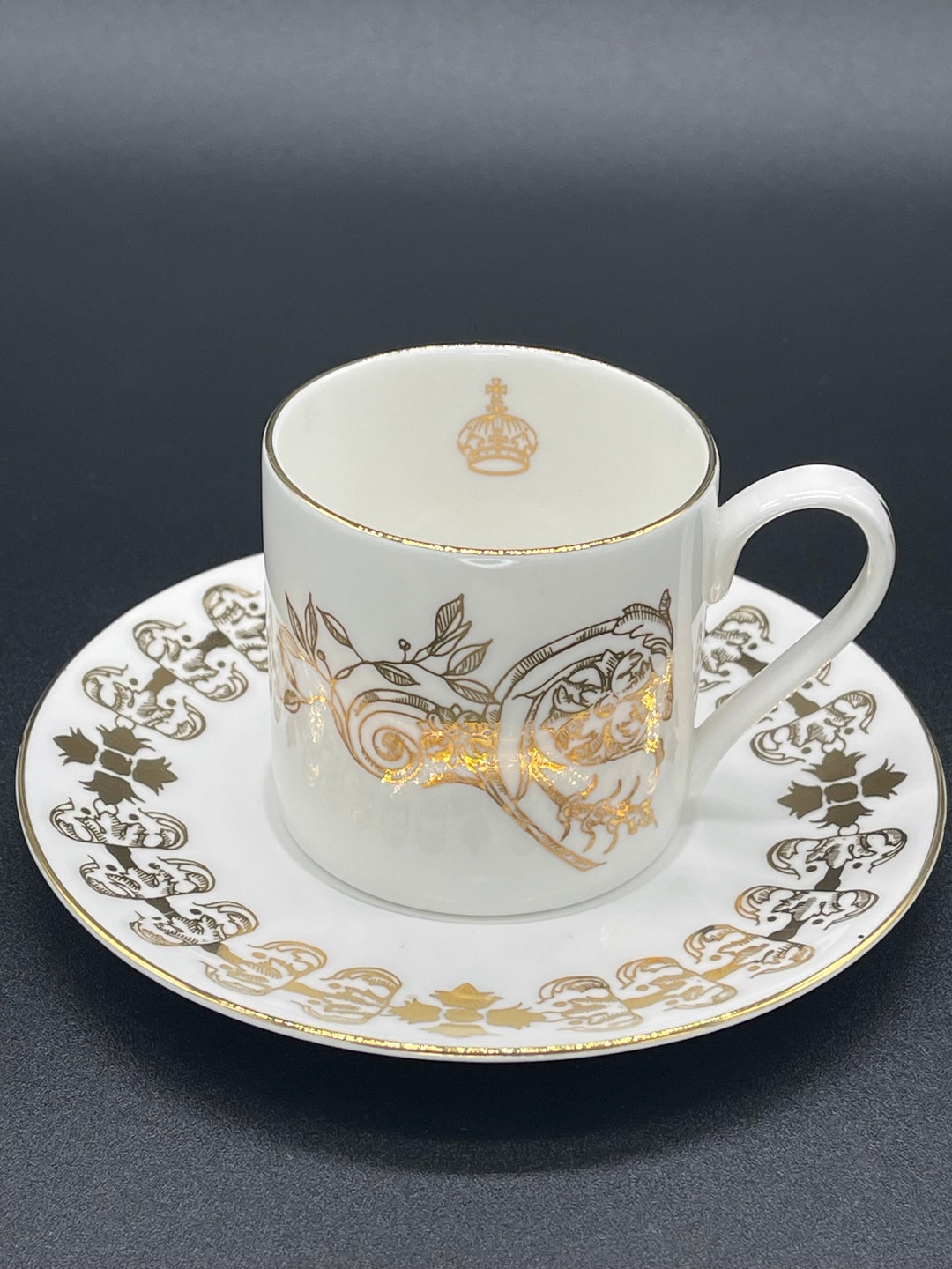Collectible Hampton Court Palace Demitasse Cup and Saucer. Royal Family ...