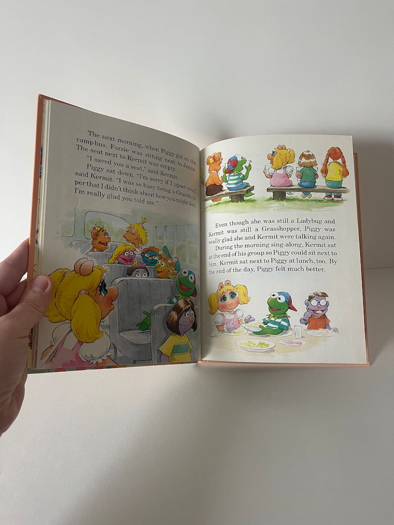 1992 Piggy Isnt Talking Muppets Book Etsy
