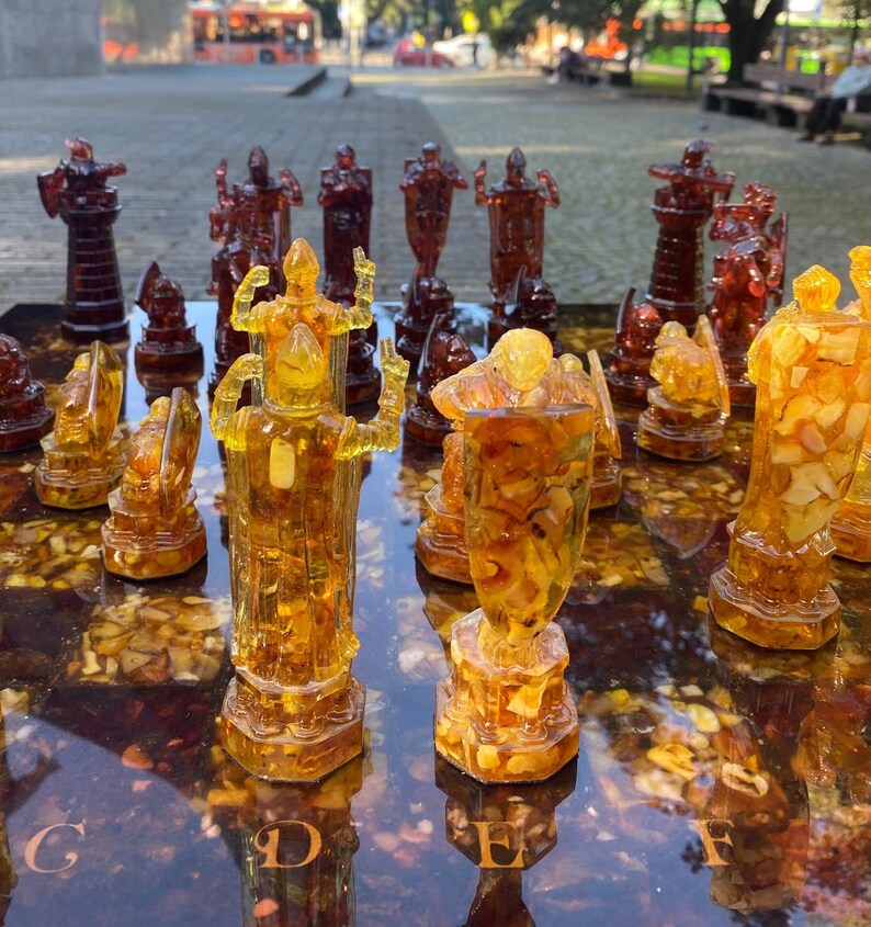 Premium Chess Set Wit Amber Chess Figures,amber Chess Pieces,wood Amber ...