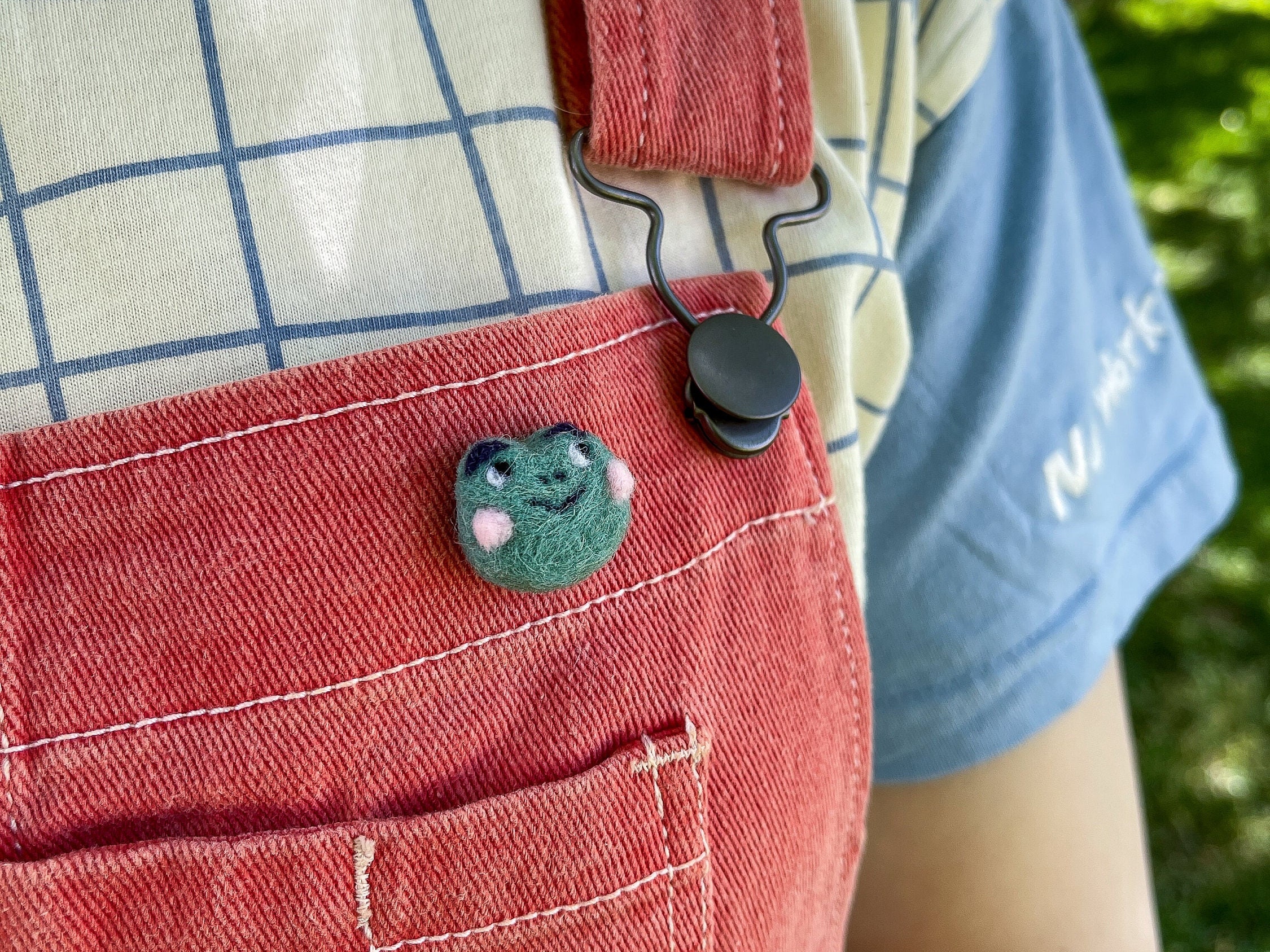 Needle Felted Frog Brooch Cute Frog Pins - Etsy