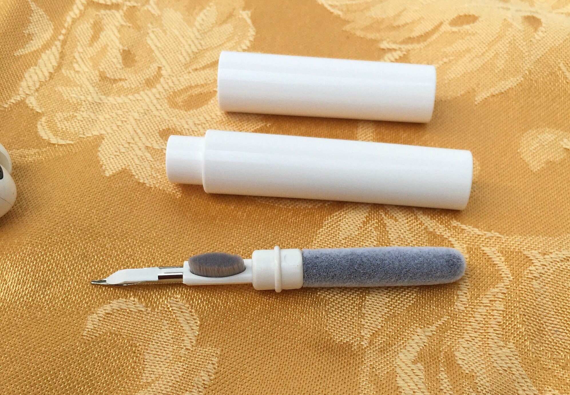 Multifunctional Earbud Cleaner Pen-style Tool With Pricker and Brushes ...