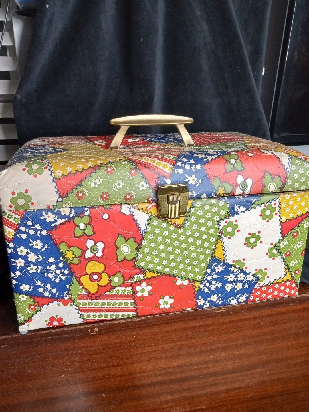 70's Vintage Sewing Case / Box Patchwork Design Kitties Flowers Puff ...