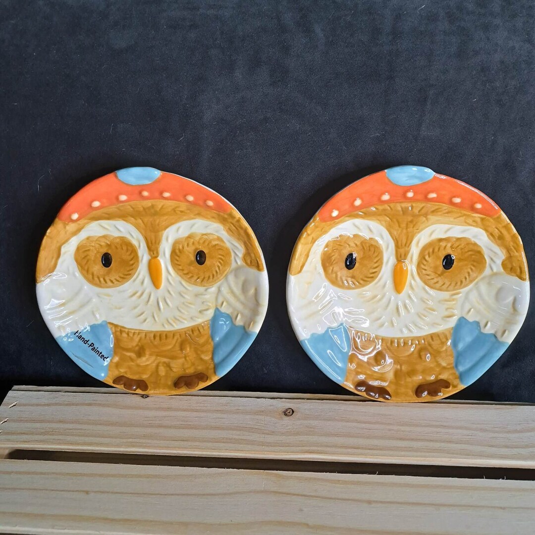 EARTHENWARE~ OWL ~hand Painted Raised Details Salad Plates 7 1/2" Set ...