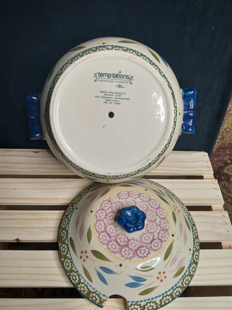 Temptations 3 Qt Serving Bowl With Lid, Stoneware, Scallop & Flange ...