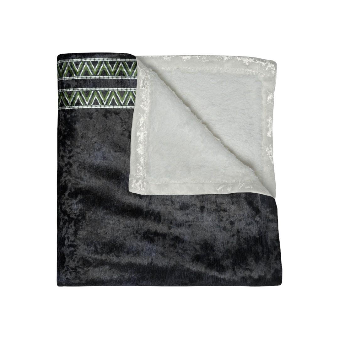 Inuit Black Sealskin Pattern - Velvet Blanket - Etsy