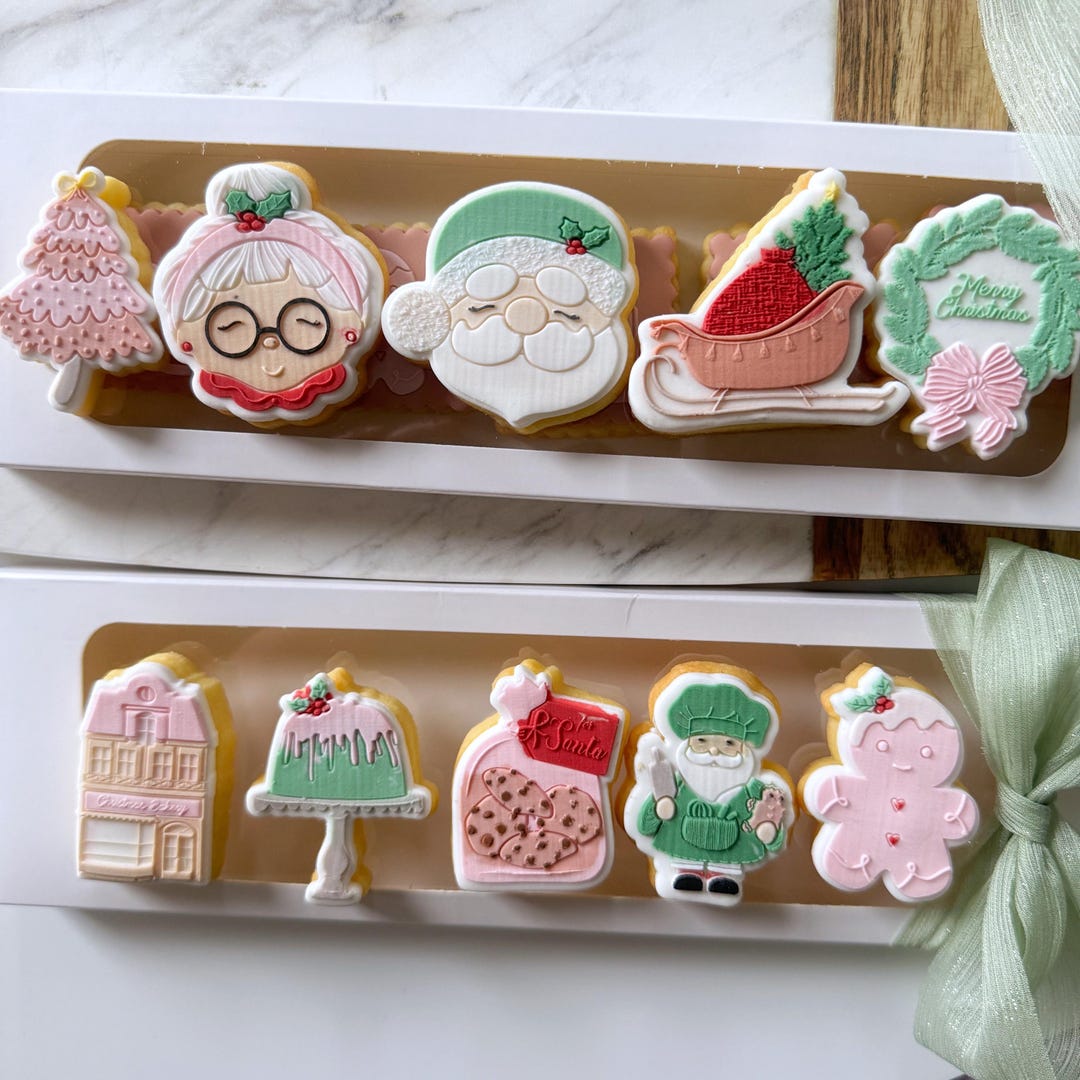 BUNDLE - 5cm Christmas Mini Cookie Plates & Cutters - Etsy Canada