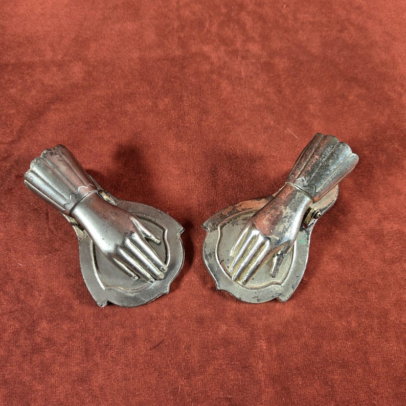 Pair of 1940s Victorian-style Hand Clips - Etsy