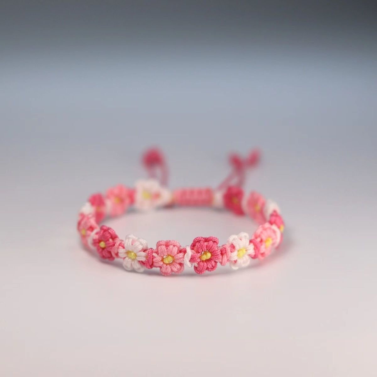 Handmade Braided Macrame Little Daisy Bracelet White Blue Flower Chain ...