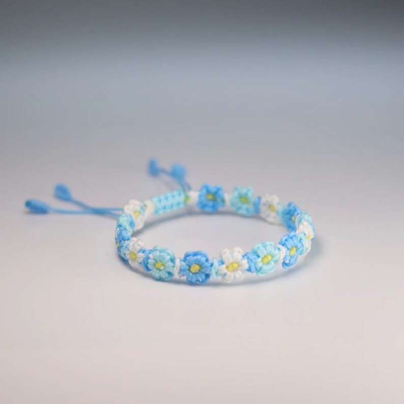 Handmade Braided Macrame Little Daisy Bracelet White Blue Flower Chain ...