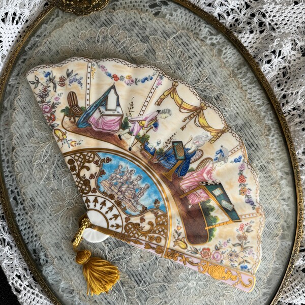 Fan Shaped Box - Etsy