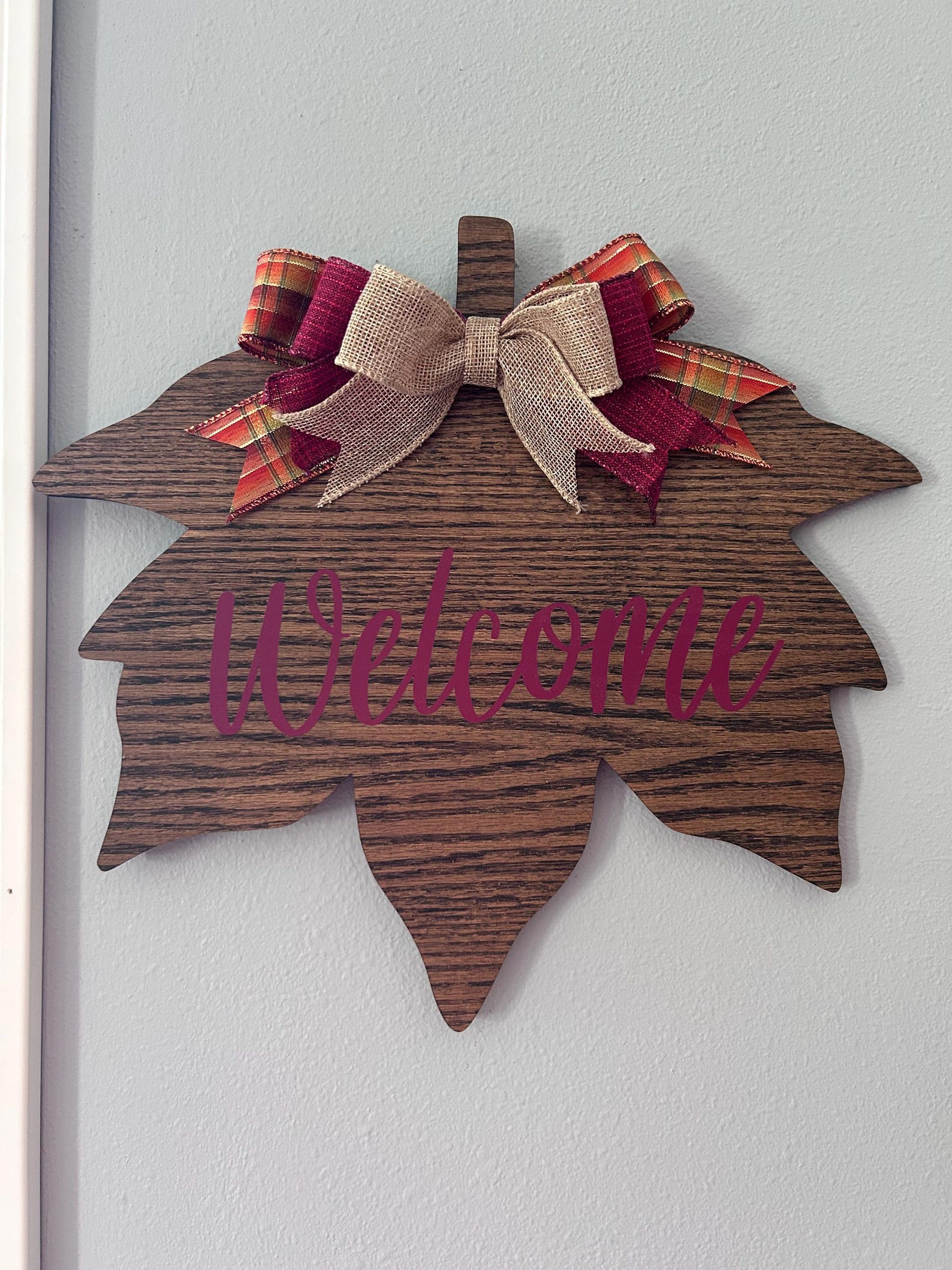 Maple Leaf Welcome Sign: Oak Fall Wall Decor With Burlap Ribbon - Etsy