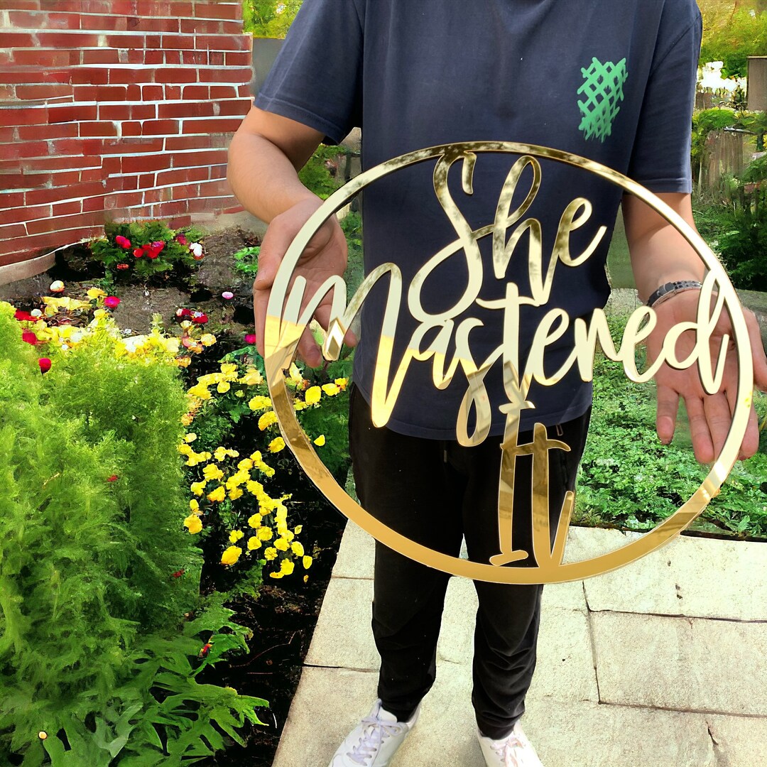 Circle Name Sign, Wedding Backdrop Sign, Round Acrylic Name, Custom ...