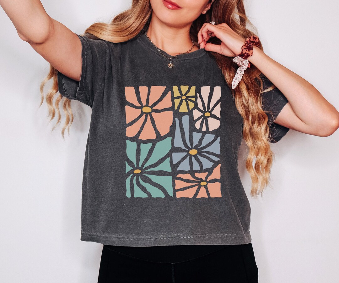 Comfort Colors Retro Floral Crop Top: Vintage Botanical Tee - Etsy