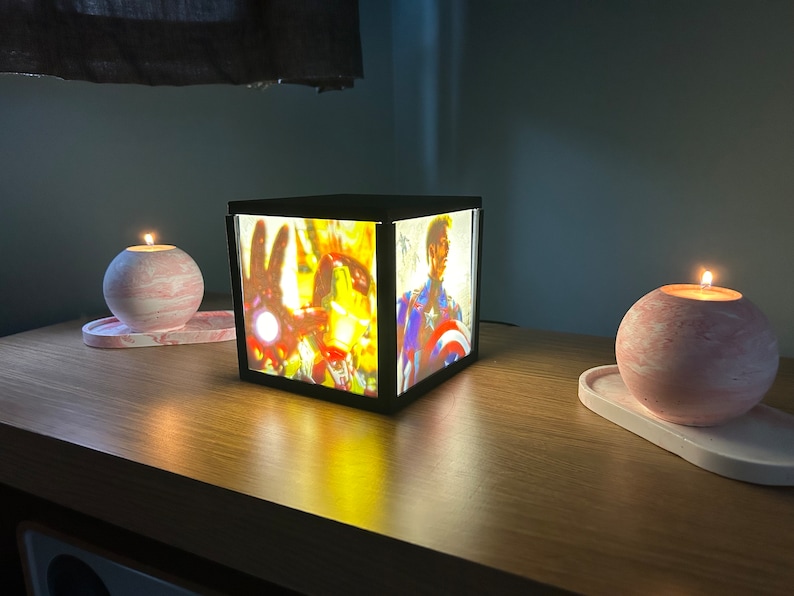 3D Printed Colour Lithophane Lightbox With Interchangeable Custom ...