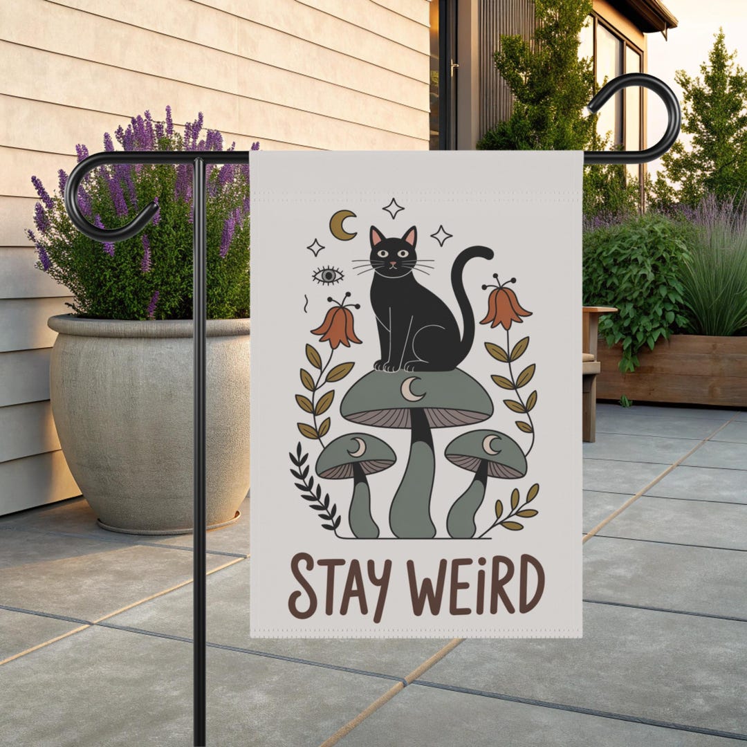 Stay Weird Garden Flag - Welcome Garden Decor - Funny Garden Decoration ...