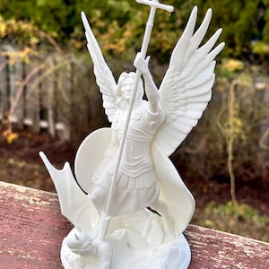 Saint Michael Archangel Statue, Powerful Protector Angel, Spiritual ...