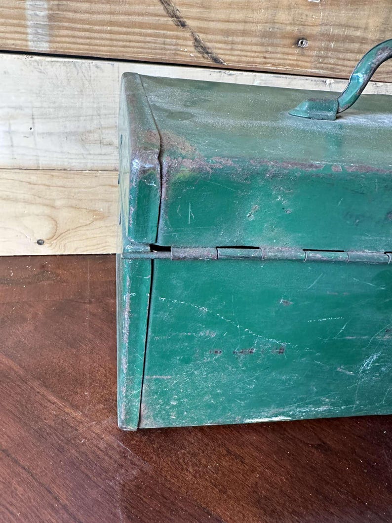 Vintage Tackle Tool Box Metal Box - Etsy