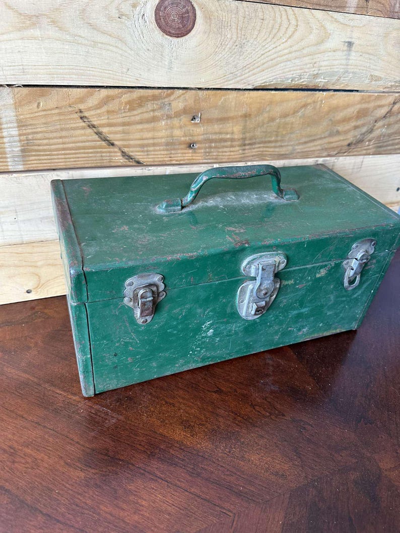 Vintage Tackle Tool Box Metal Box - Etsy