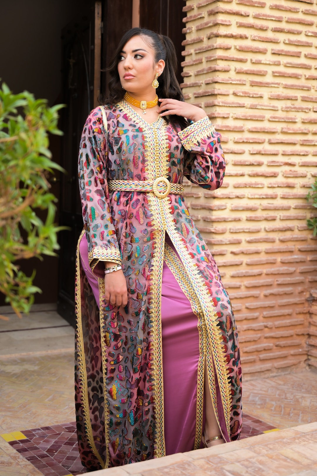 Moroccan Takchita , Moroccan Takchita With Embroidery and Beading ...