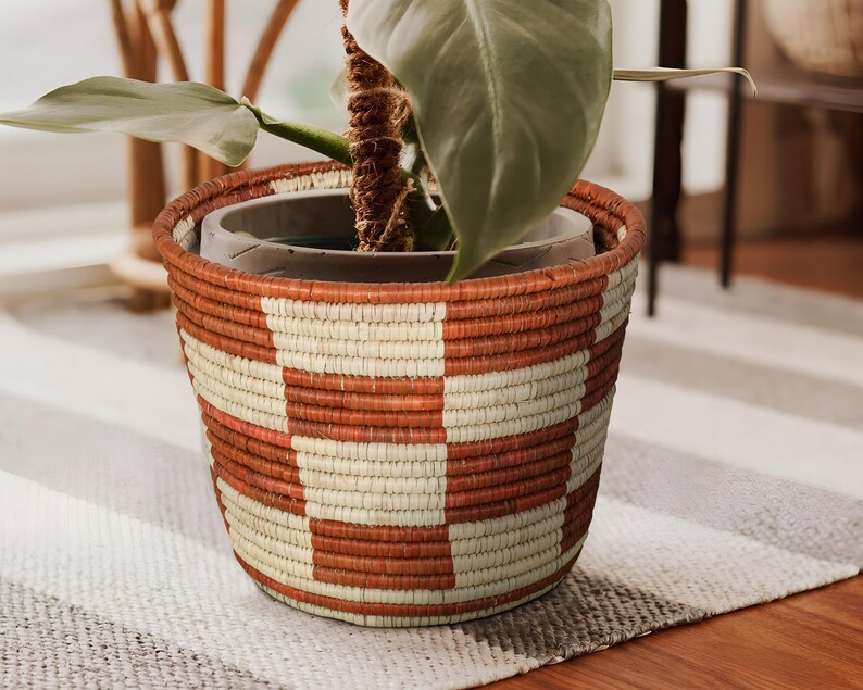 Handwoven Planter Basket, Boho Woven Plant Pot Cover, Natural Indoor ...