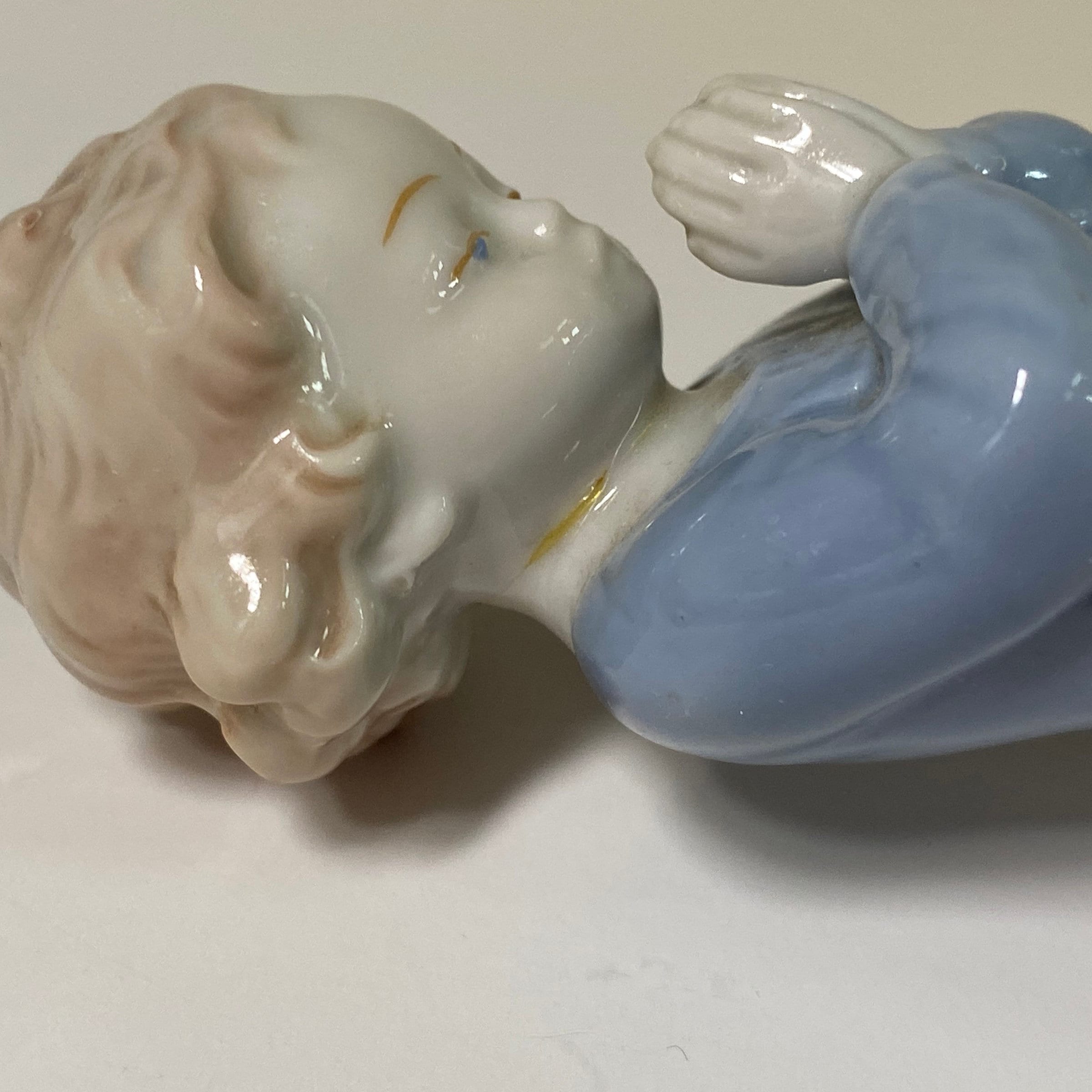 Vintage Metzler & Ortloff Porcelain Figurine of Child Praying Germany ...