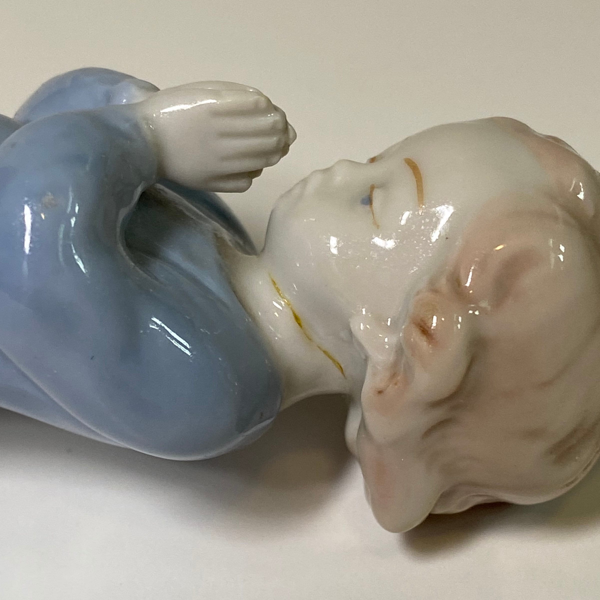 Vintage Metzler & Ortloff Porcelain Figurine of Child Praying Germany ...