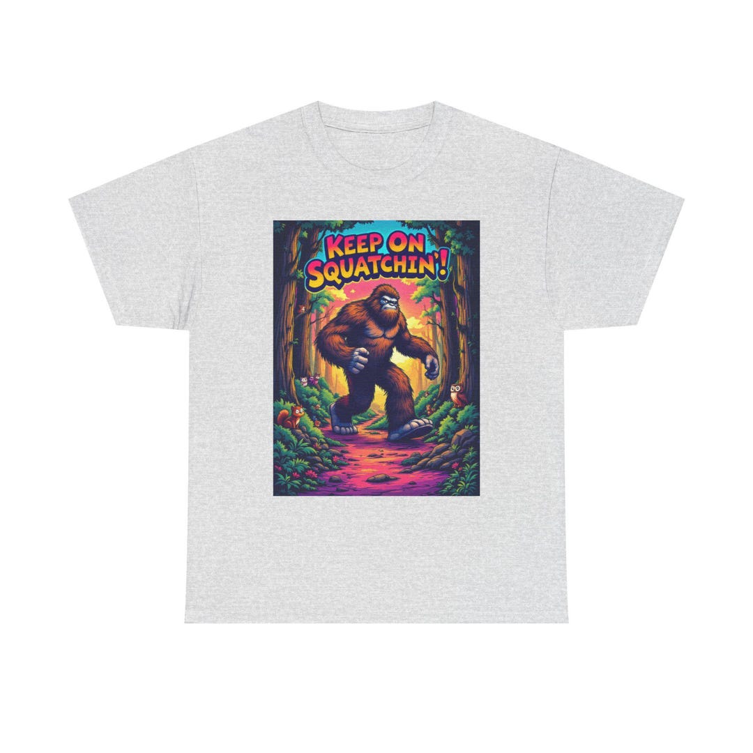 Bigfoot Keep on Squatchin' T-shirt Funny Sasquatch Yeti Parody Retro ...