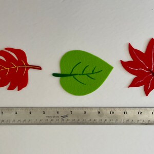 Five Little Leaves Felt Story: Fall Flannel Board Set - Etsy