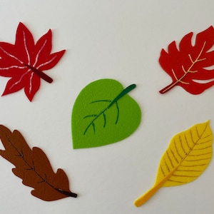 Five Little Leaves Felt Story: Fall Flannel Board Set - Etsy