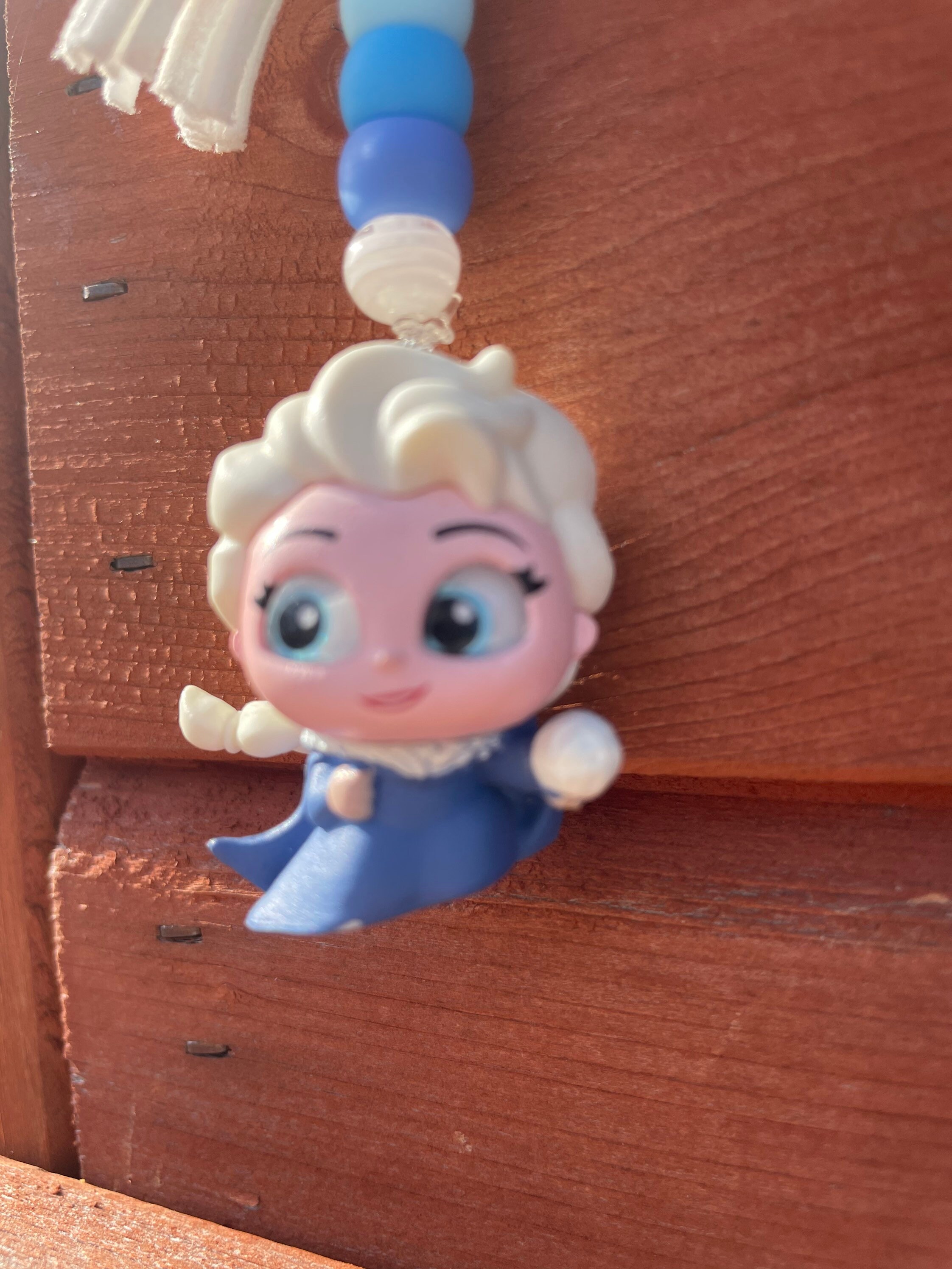 Snow Princess Doorable Elsa Keychain, Back Pack Charm, Key Ring, Beaded ...