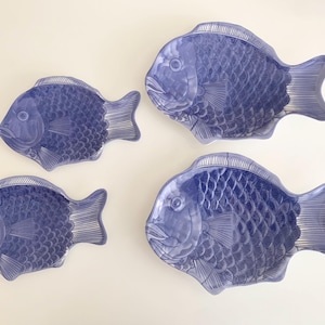 Set of 4 Vintage Melamine Blue Fish Plates. 2 Dinner and 2 Lunch ...