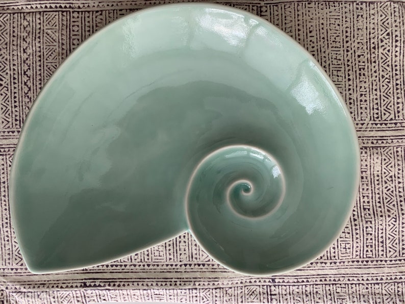 Jenggala Bali Ceramic Conch Shell Platter Plate Serving Dish - Etsy
