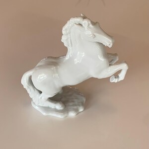 Vintage MCM Porcelain White Mustang Stallion Horse Figurine. so Rare ...