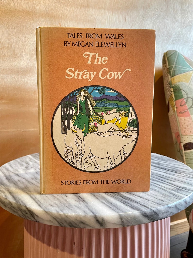 First Edition 1971 Welsh Fairy Tale Book the Stray Cow - Etsy UK