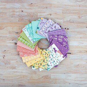 Hello Spring Daisies Seafoam by Sandy Gervais for Riley Blake Designs ...