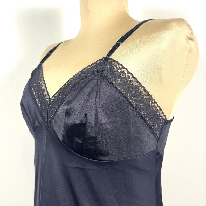 Vtg Vanity Fair Black Full Slip Size S/M Dark Romance Nylon Lace Empire ...