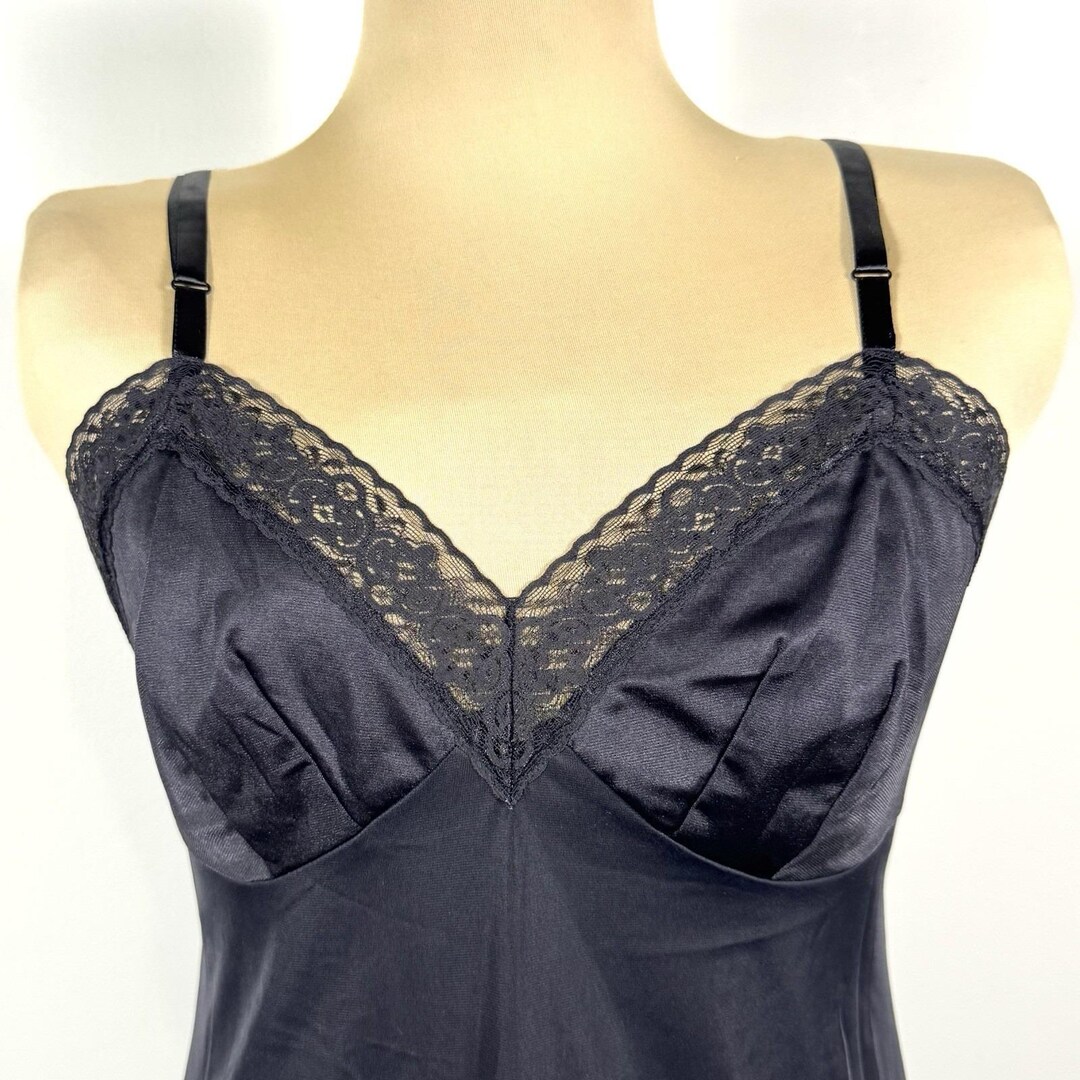 Vtg Vanity Fair Black Full Slip Size S/M Dark Romance Nylon Lace Empire ...